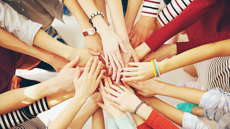 Home - Europa Institut